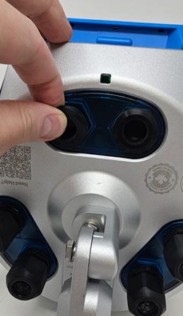 How to connect EPIQ node to line power?